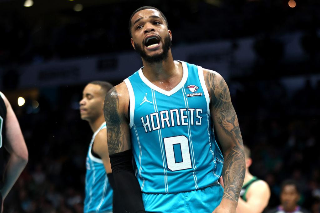 Game Day: Hornets Take on Mavericks - Fort Worth Weekly